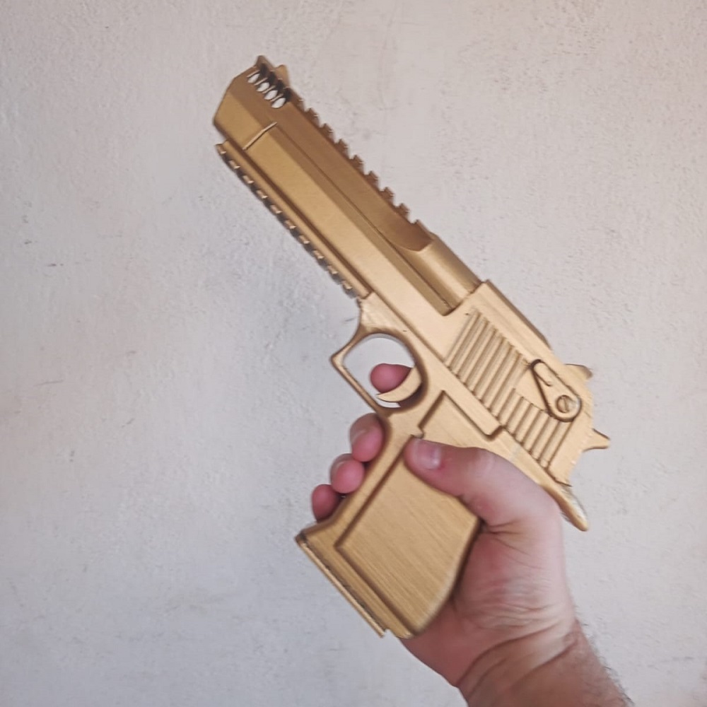 Deadpool Golden Gun - Geek Collection Store